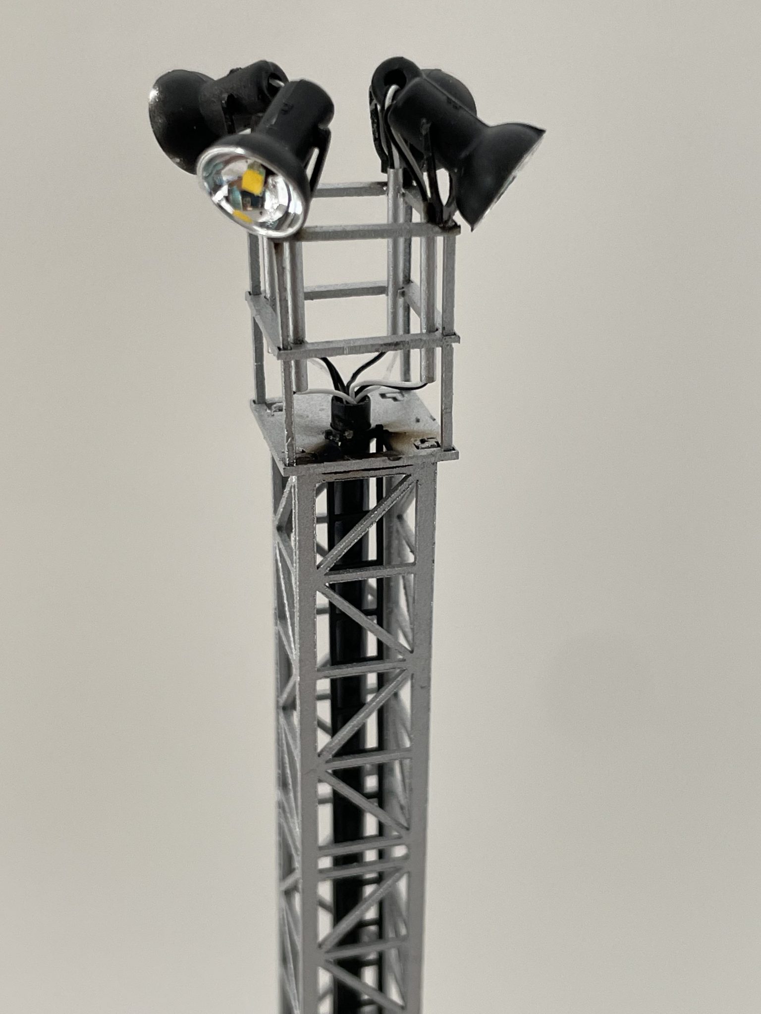 Yard Lamp – Tully Models