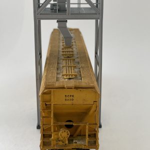 Modern 40 ton Surge Hopper / Loader – Tully Models
