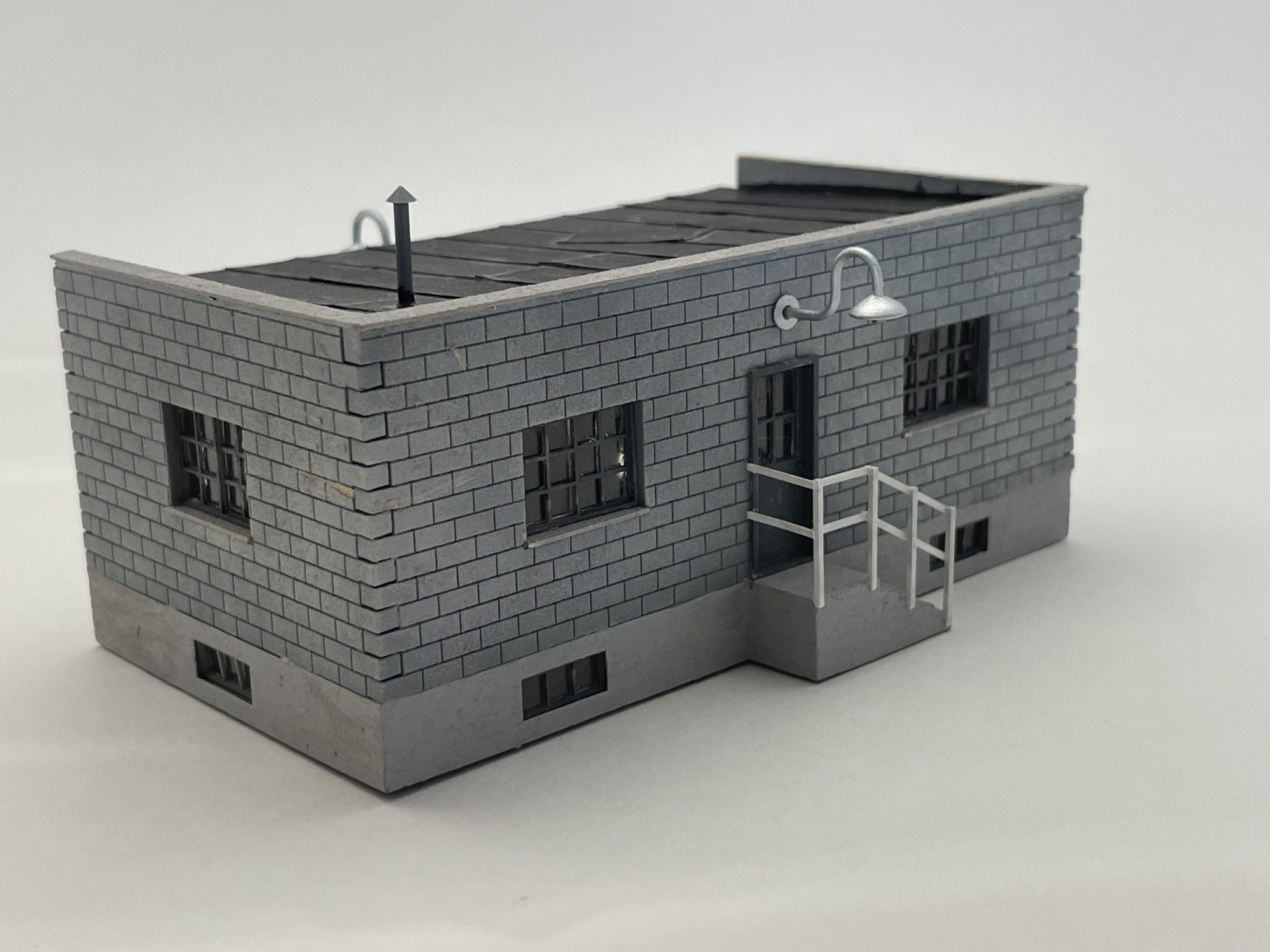 Concrete Block Scale House / Office – Tully Models