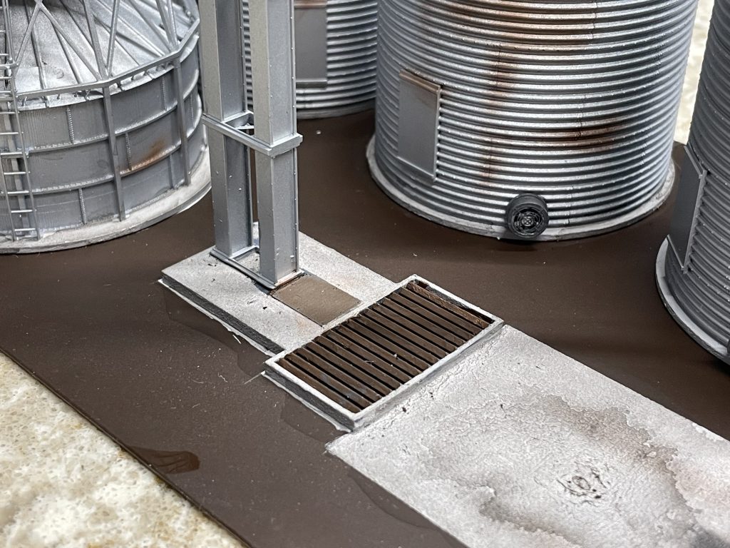 Bucket Elevator Truck/Wagon Dump – Tully Models