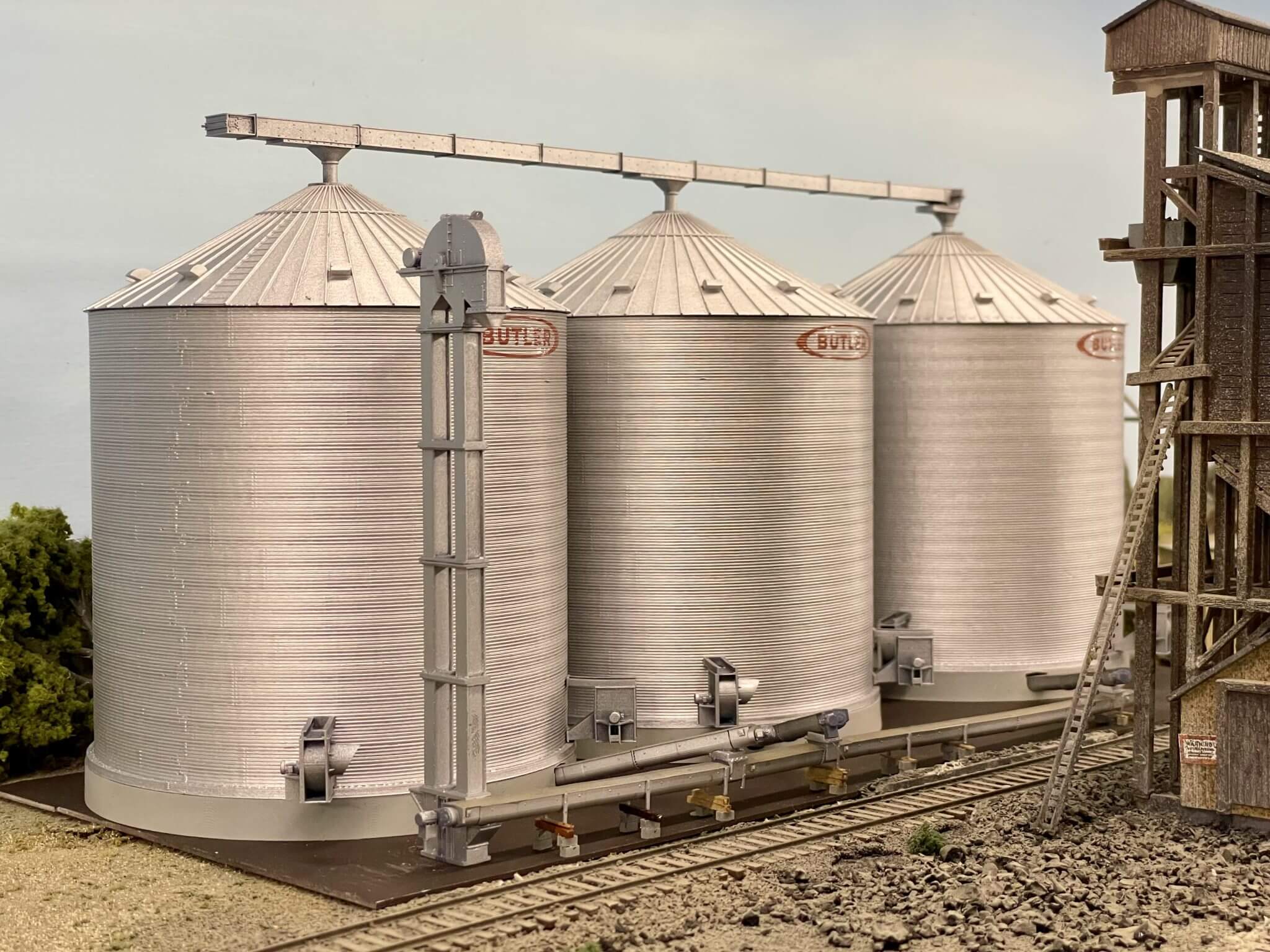 Triple Bin Storage Facility – Tully Models